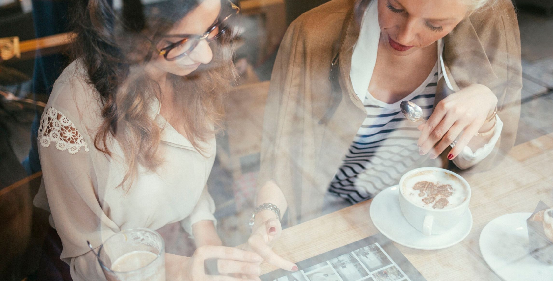 Zo help je iemand met een depressie - Psychologie Magazine